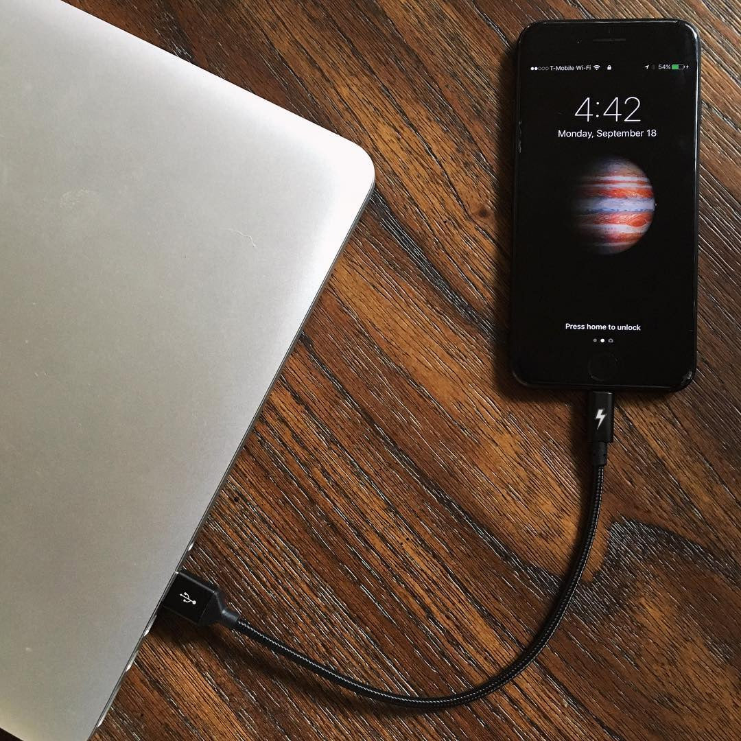 Shade Lightning Cable [12 inch / .3m length] – Charge Cords